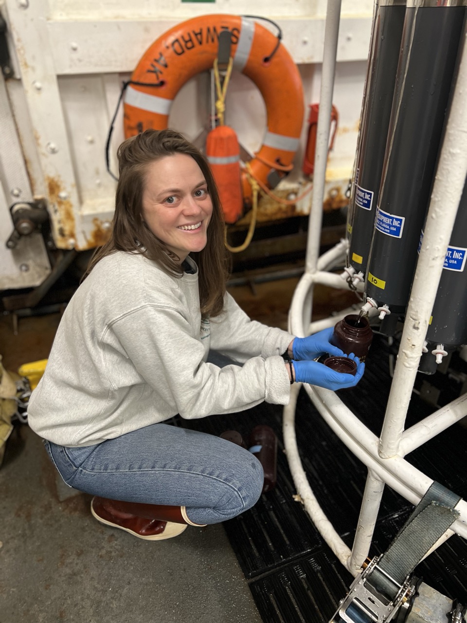 Molecular clues in a frozen ocean: How eDNA illuminates Arctic change